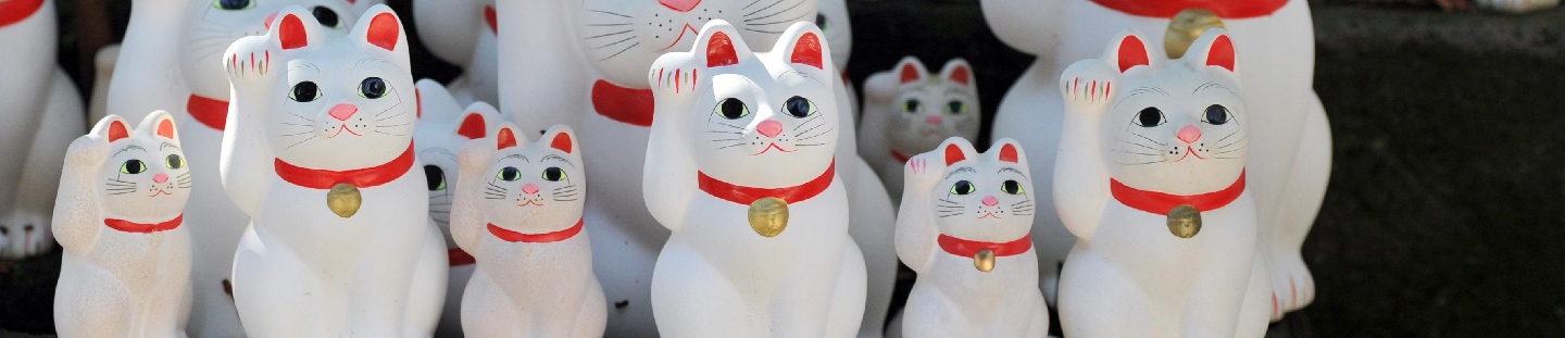 Maneki Neko: Bí mật sau chú mèo may mắn nổi tiếng của Nhật