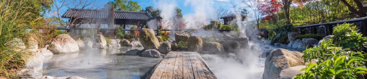 Trải nghiệm 10 suối nước nóng Nhật Bản đáng ghé thăm nhất