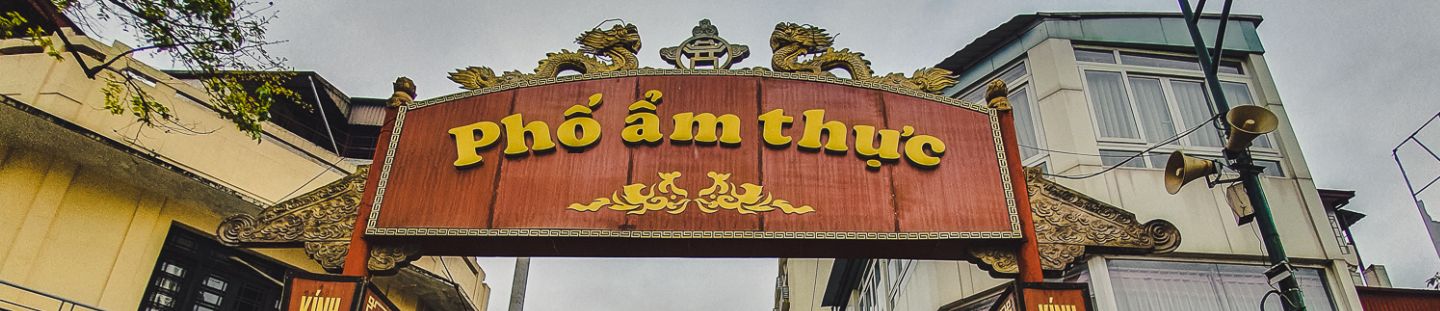 Trải nghiệm phố ẩm thực Tống Duy Tân ngon nức tiếng Hà Thành